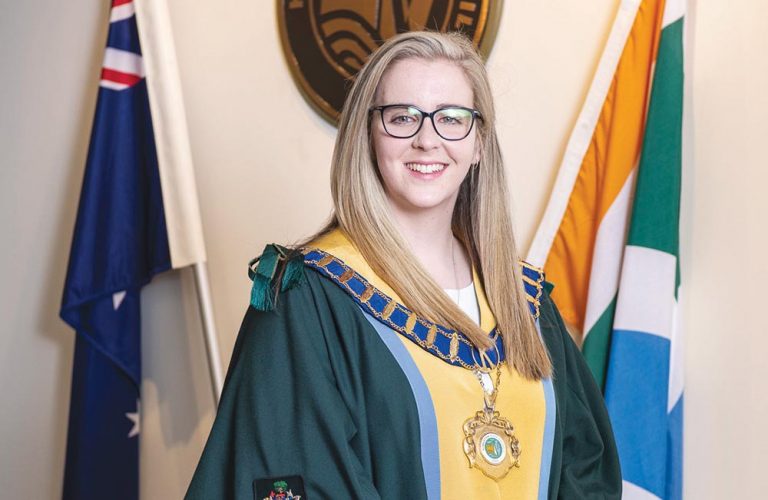 Mayor takes reins for second year - Bayside News